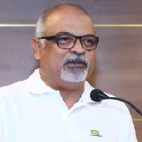 Hammer completes 15 years of creative excellence