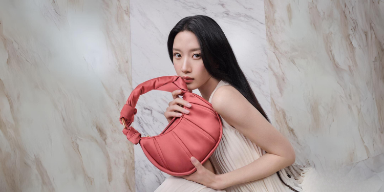 Tumi taps South Korean actress Mun Ka Young as the face of its new collection